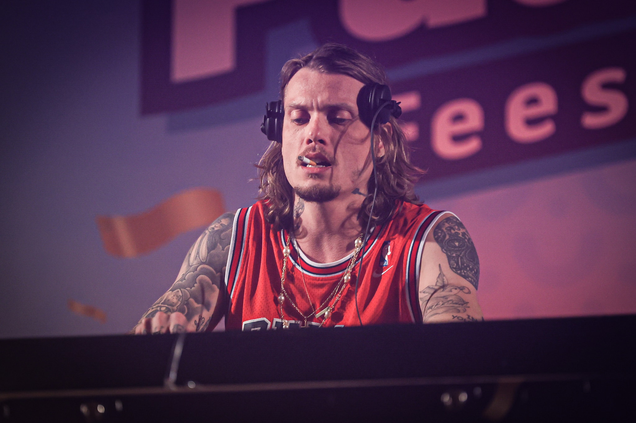 Tony Junior zet punt achter relatie met nieuwe vriendin