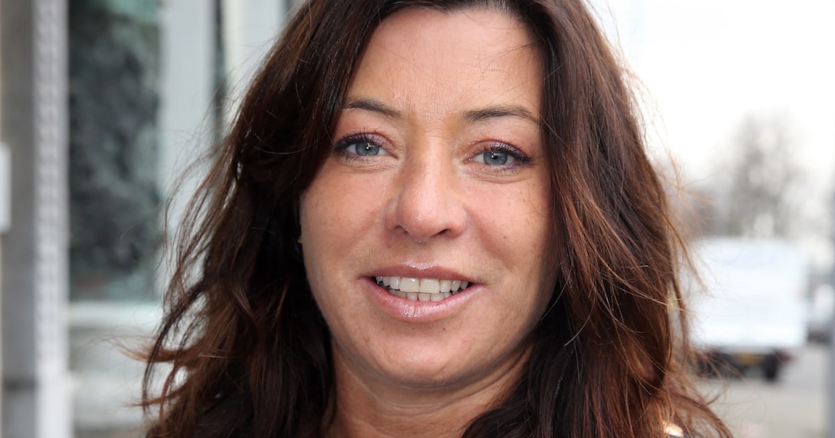 Amanda Beekman (42) deelt én verwijdert eerste foto van babybuik