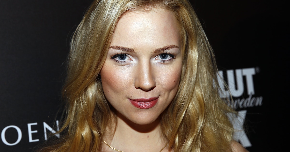 Oud-model Ancilla van de Leest had 'borstimplantatenziekte': 'Ik was uitgeput'