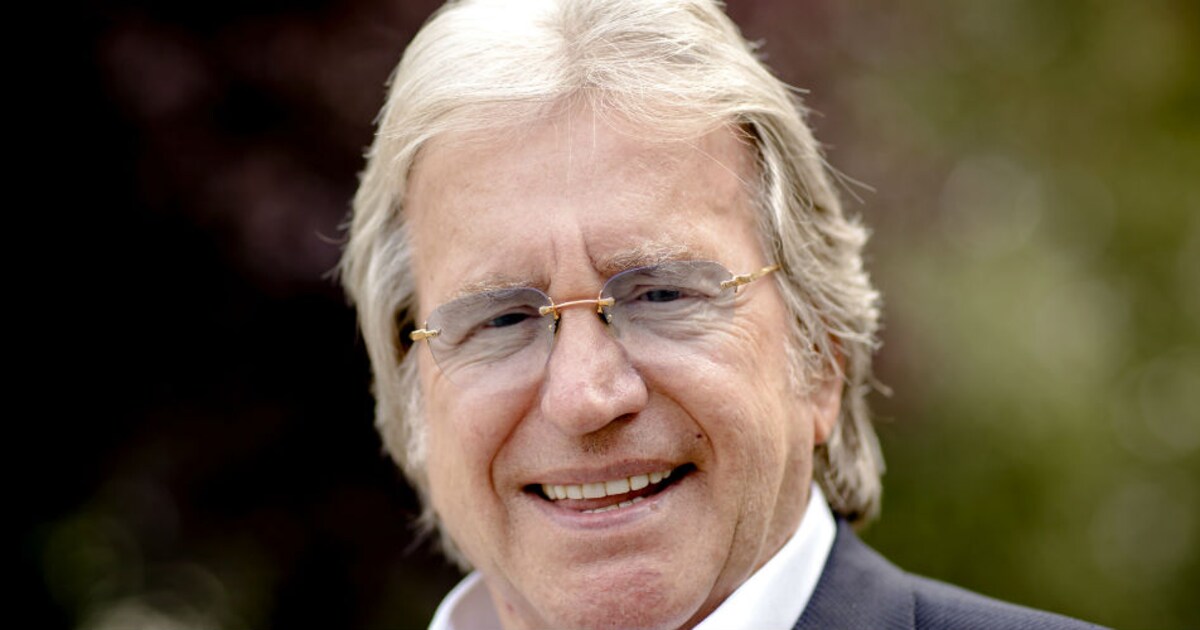 Lee Towers vergeet nooit waar hij vandaan komt...