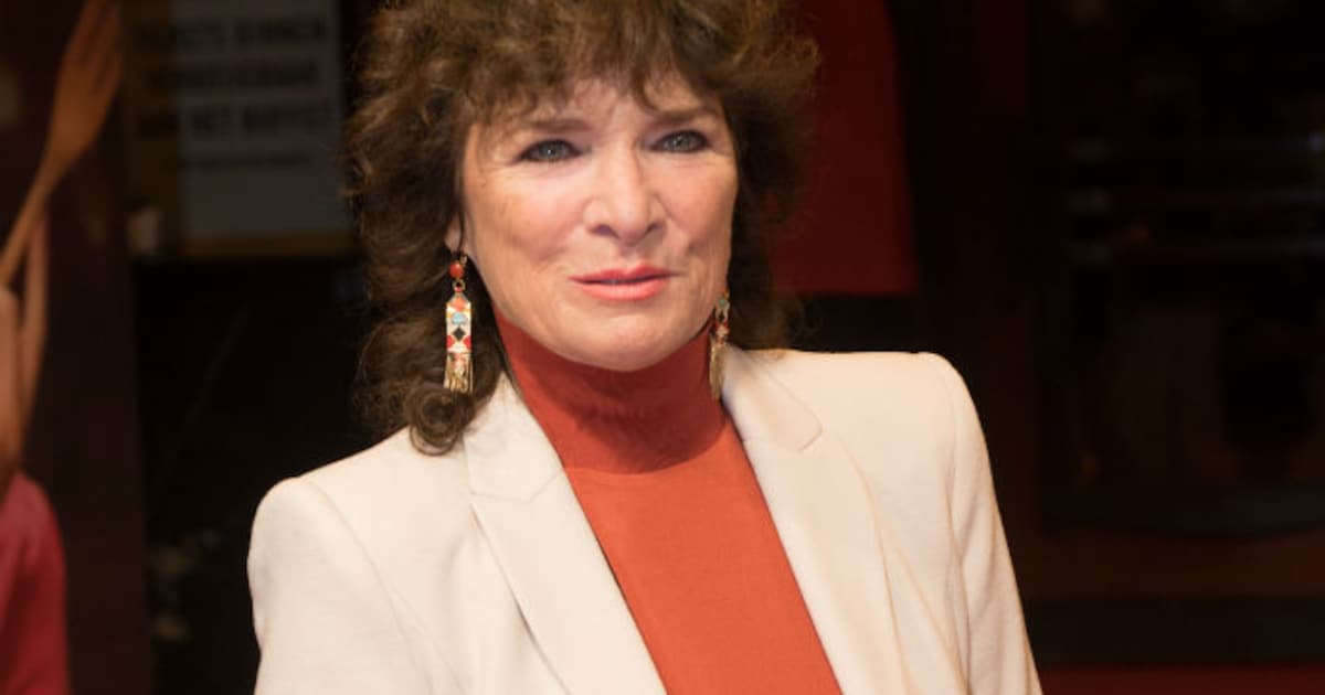 Linda van Dycks knappe zoon leefde als monnik