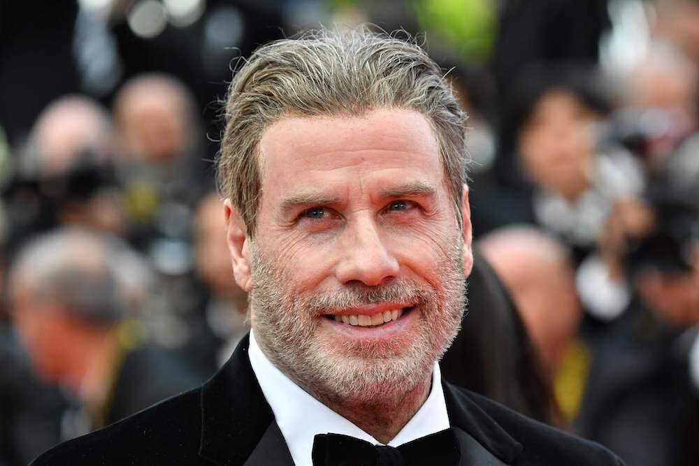 John Travolta verrast met nieuwe look: hij is kaal!