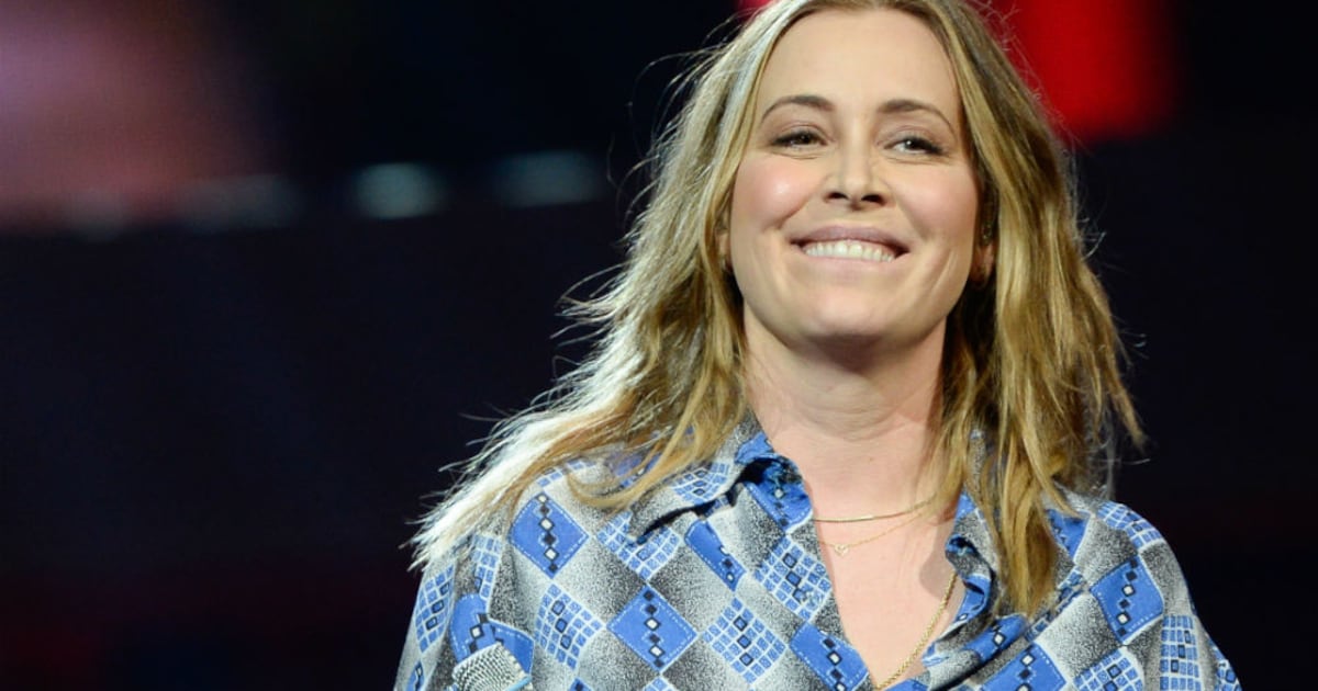 Anouk plaatst een sexy kiekje van vriend Dominique onder de douche