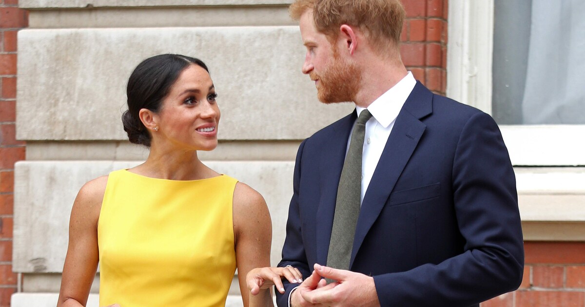 Na zachtroze en nog meer zachtroze: Meghan Markle draagt nu eindelijk ... Na zachtroze en nog meer zachtroze: Meghan Markle draagt nu eindelijk ...