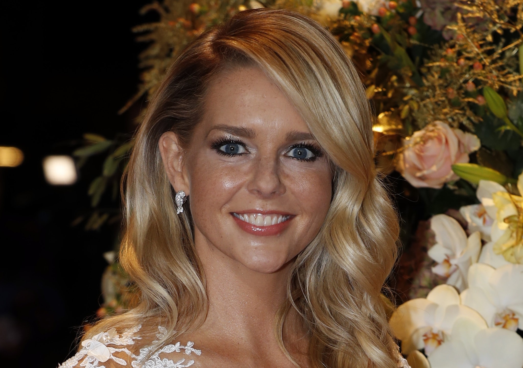 Zien: BN'ers op roze loper bij onthulling magazine Chantal Janzen