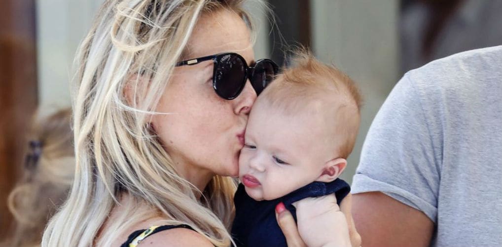 Zoontje Chantal Janzen laat zijn moeder flink schrikken ’s nachts