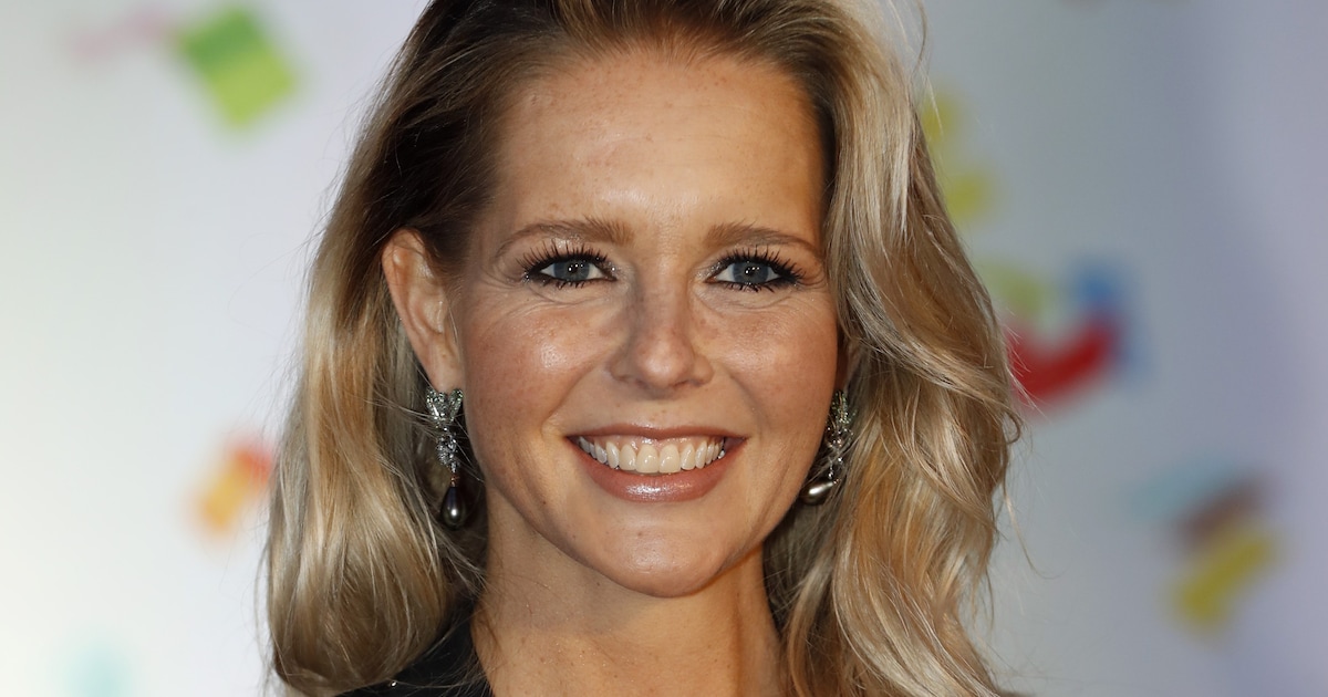 Chantal Janzen en baby Bobby zijn onafscheidelijk