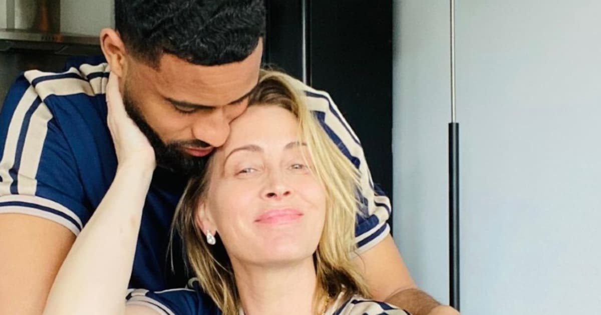 Dominique zet jarige Anouk in het zonnetje met lief bericht: 'Ik wens ...