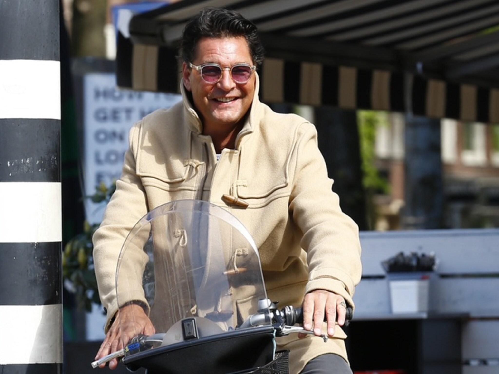 Gekrakeel over schandaalboek Edwin de Roy van Zuydewijn