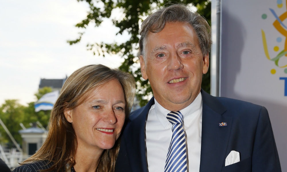 Oud-politicus Ed Nijpels viert huwelijk: 'We zijn nog steeds verliefd ...