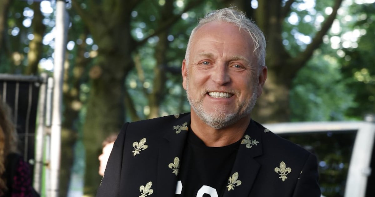 Gordon komt verliefd terug van vakantie in Thailand