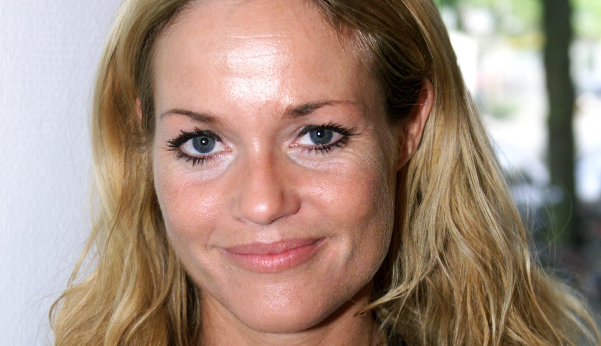 Vrouw Dinand Woesthoff herdenkt Guusje Nederhorst met prachtige woorden ...