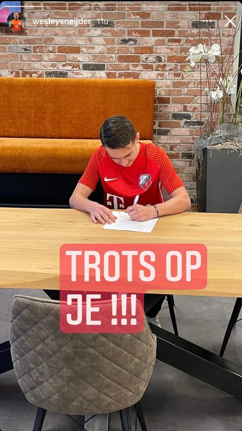 Zoon Wesley Sneijder tekent contract bij FC Utrecht