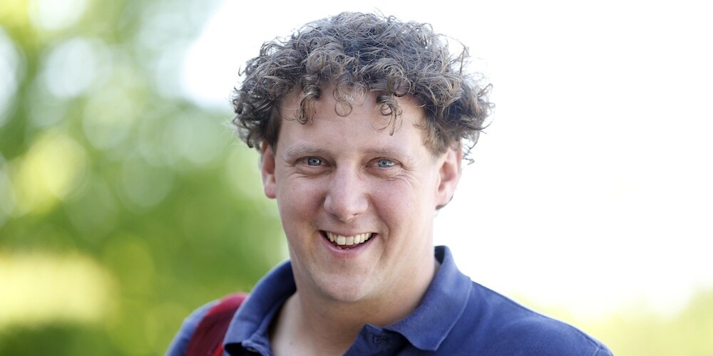 Jochem Myjer nog steeds lichtelijk in shock: 'Zo kwetsbaar'