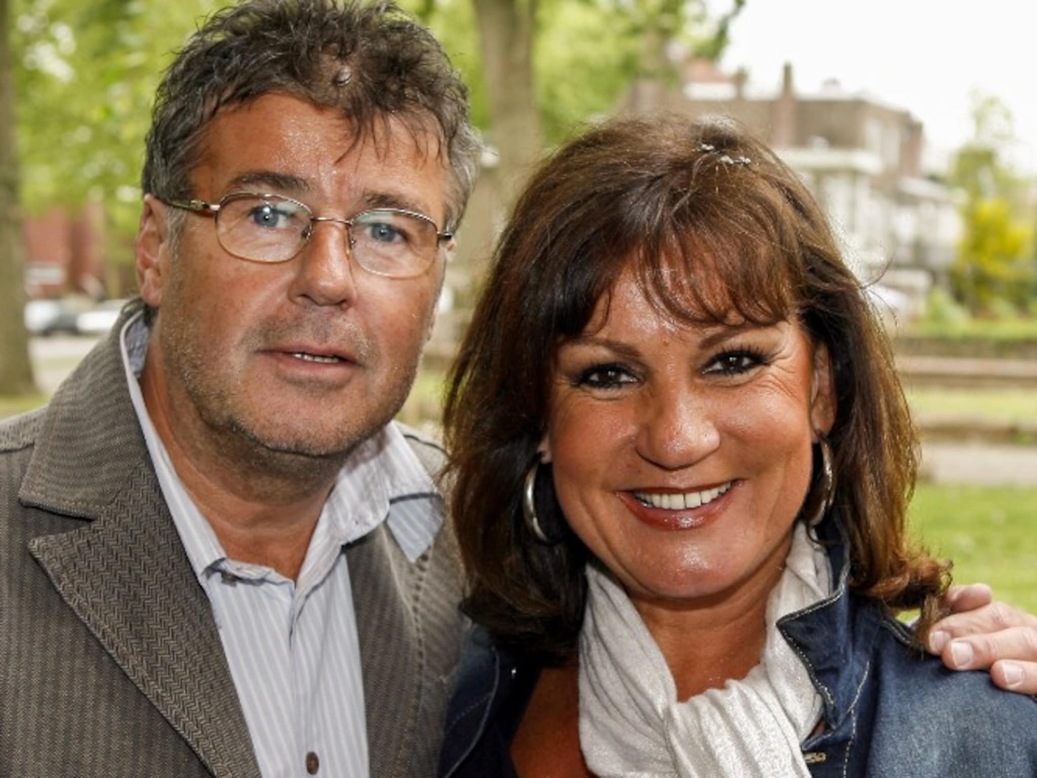 José Hoebee worstelt nog altijd met het verlies van haar overleden man