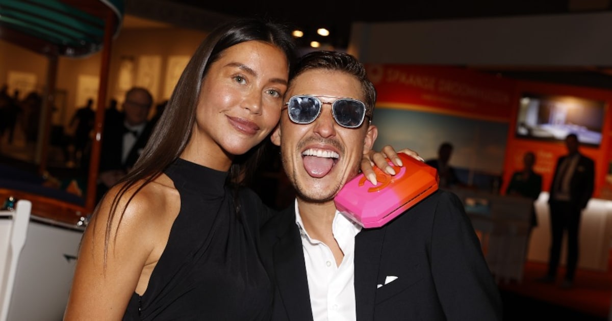 Jamie Vaes en Lil' Kleine beiden gespot op feest