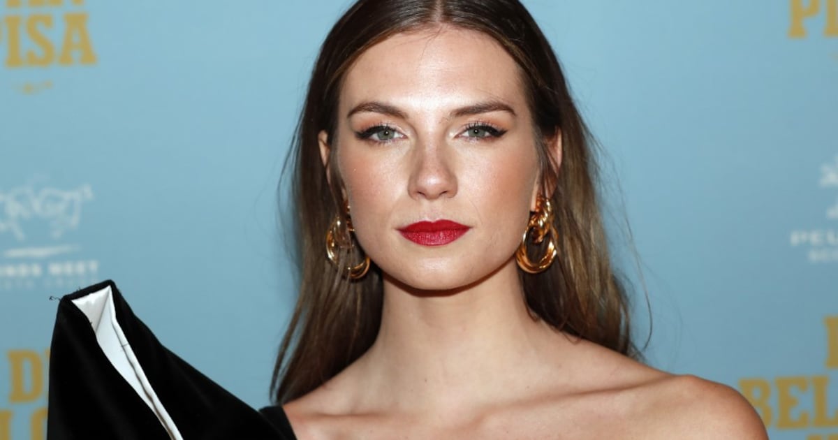 Goud voor album 'Onverstaanbaar' van zangeres Maan