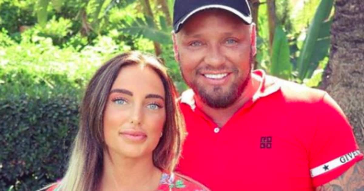 Felle kritiek op de vriendin van Michael