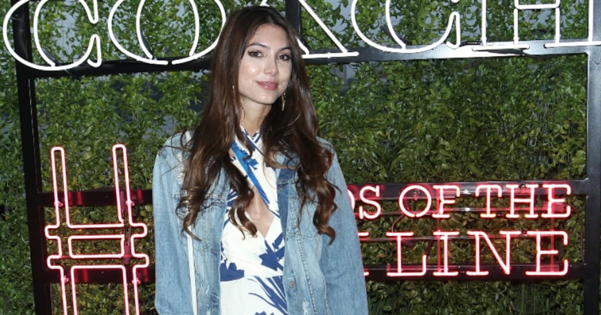 Ondanks zeer strenge opvoeding: Iraanse prinses Noor breekt door als ...