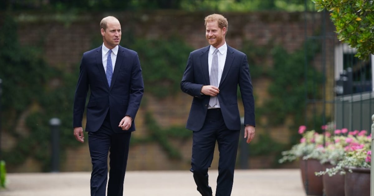 Harry, Andrew, Edward en William pas na overlijden Queen op Balmoral