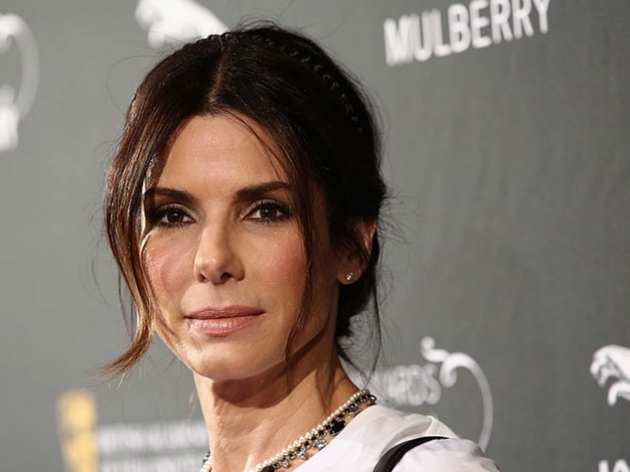 Sandra Bullock maakt comeback een jaar na verlies van haar grote liefde