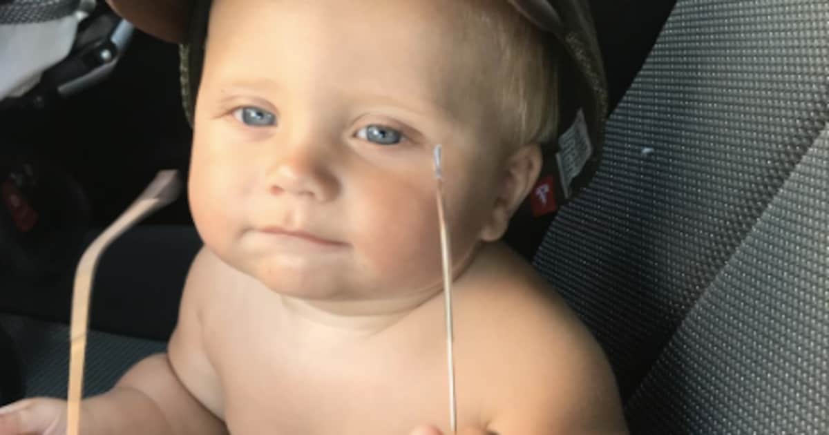 Baby André krijgt een wel heel erg groot cadeau