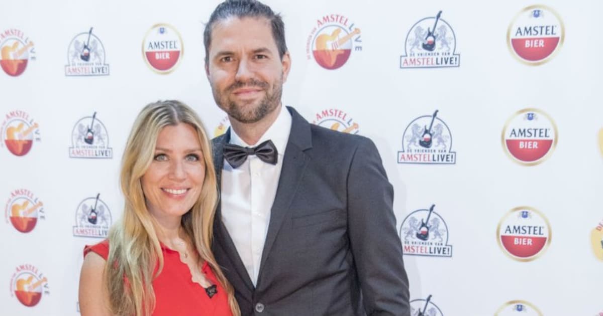 Pure romantiek: Simon Keizer en Annemarie vieren liefde met foto uit oude doos