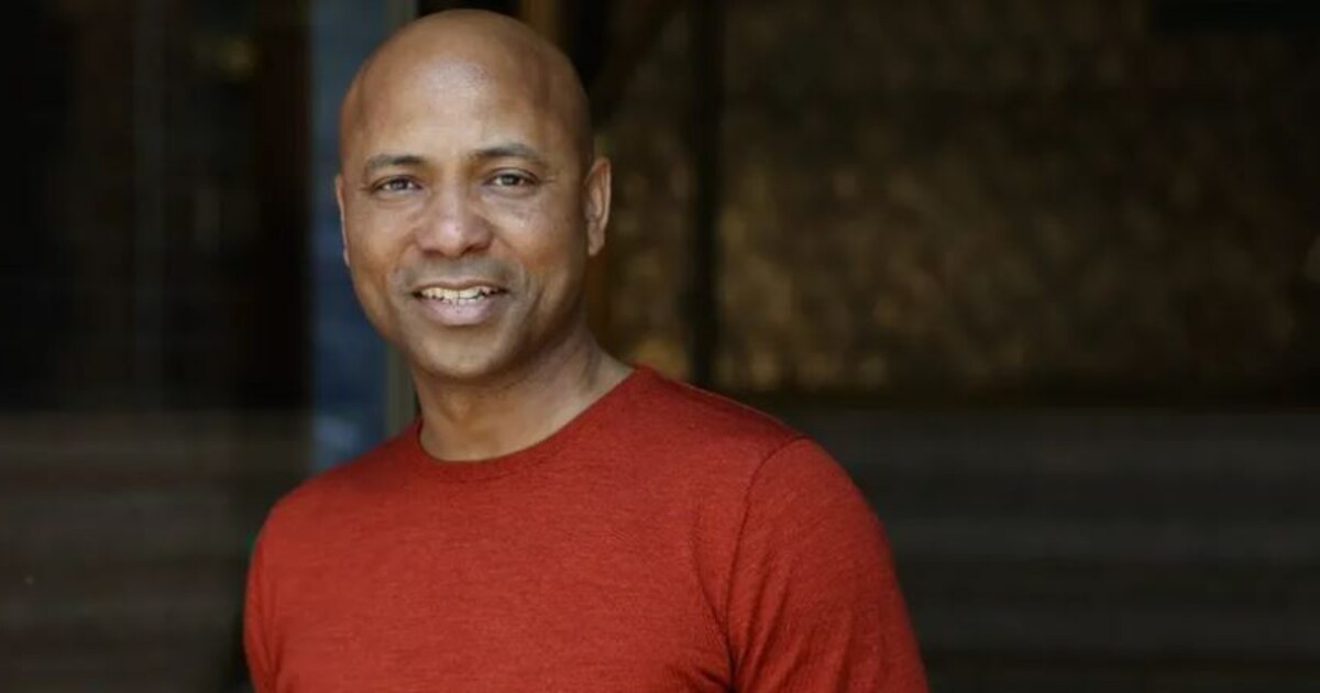 Humberto Tan (57) merkt dat hij ouder wordt: ‘Lichaam moet harder werken’