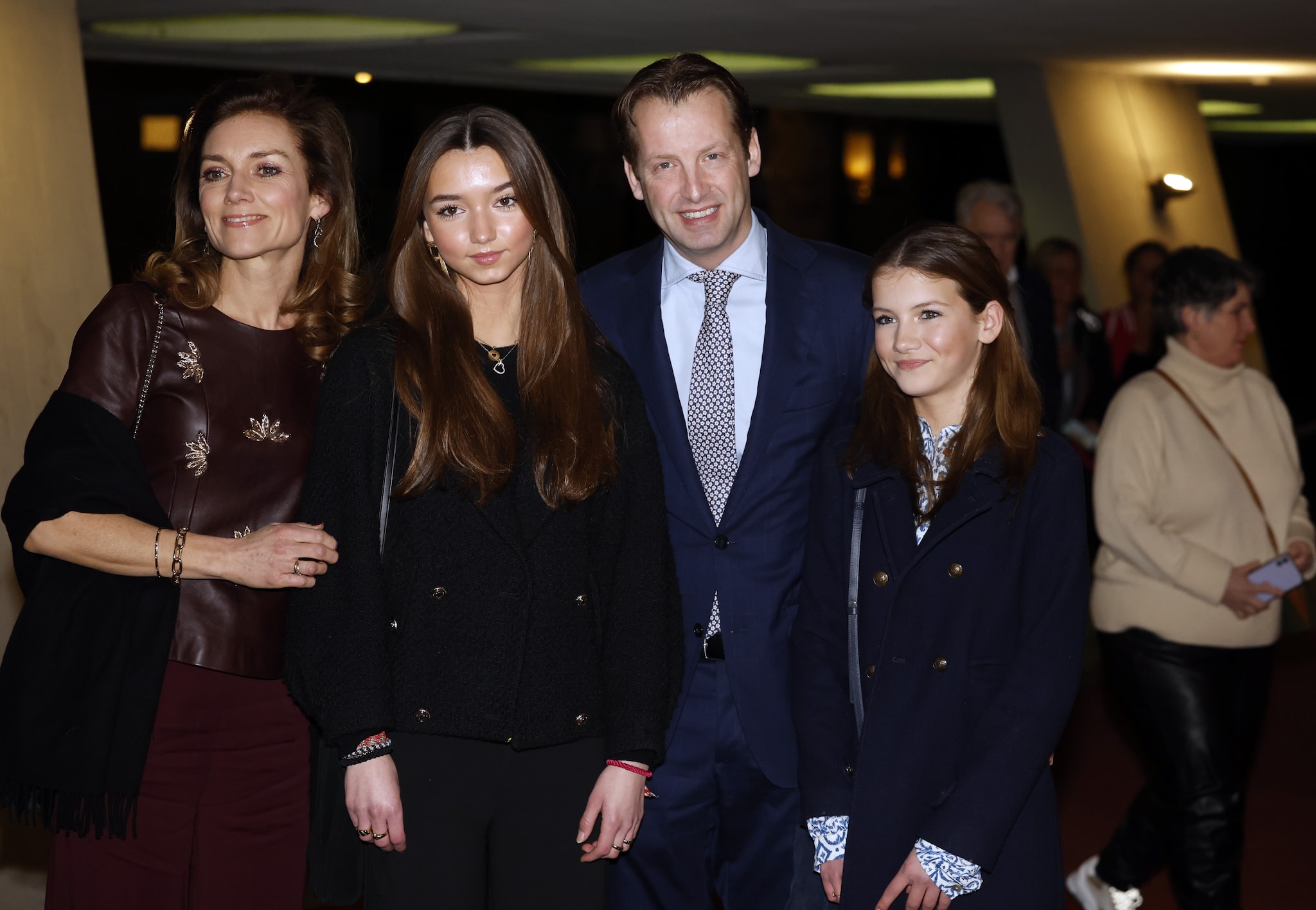 Van toen tot nu: zo zien de kinderen van prins Floris en prinses Aimée ...