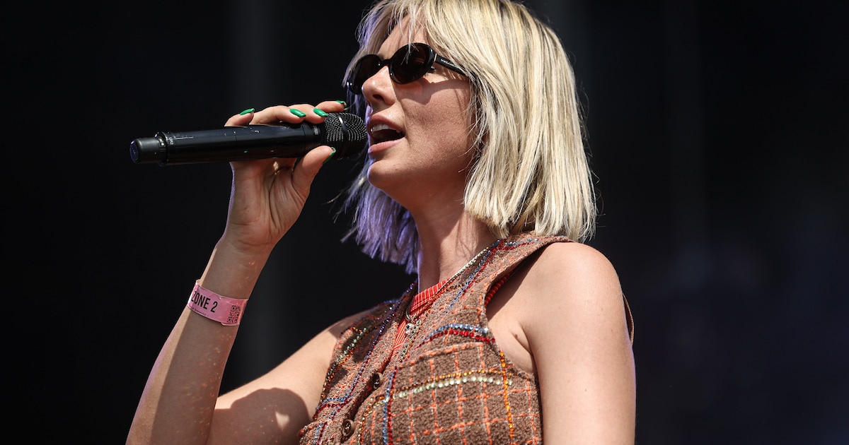 Zangeres Maan geeft update: ‘Het gaat beter dan ooit’