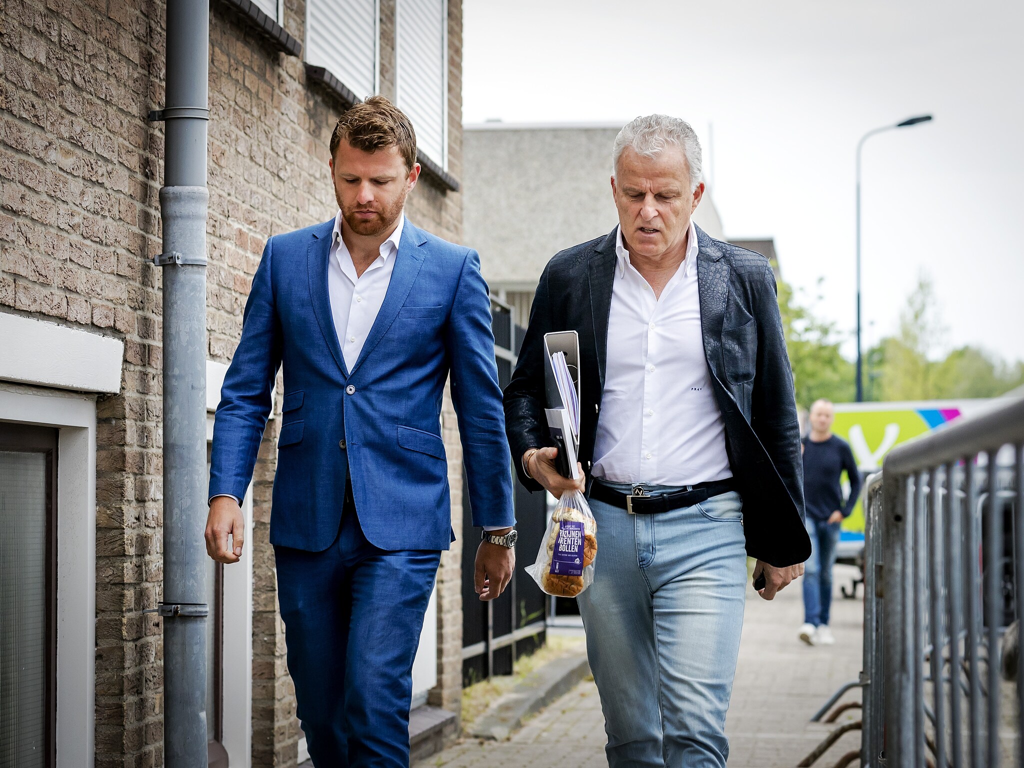 Royce de Vries deelt mooie jeugdfoto met vader Peter R. op beladen dag ...