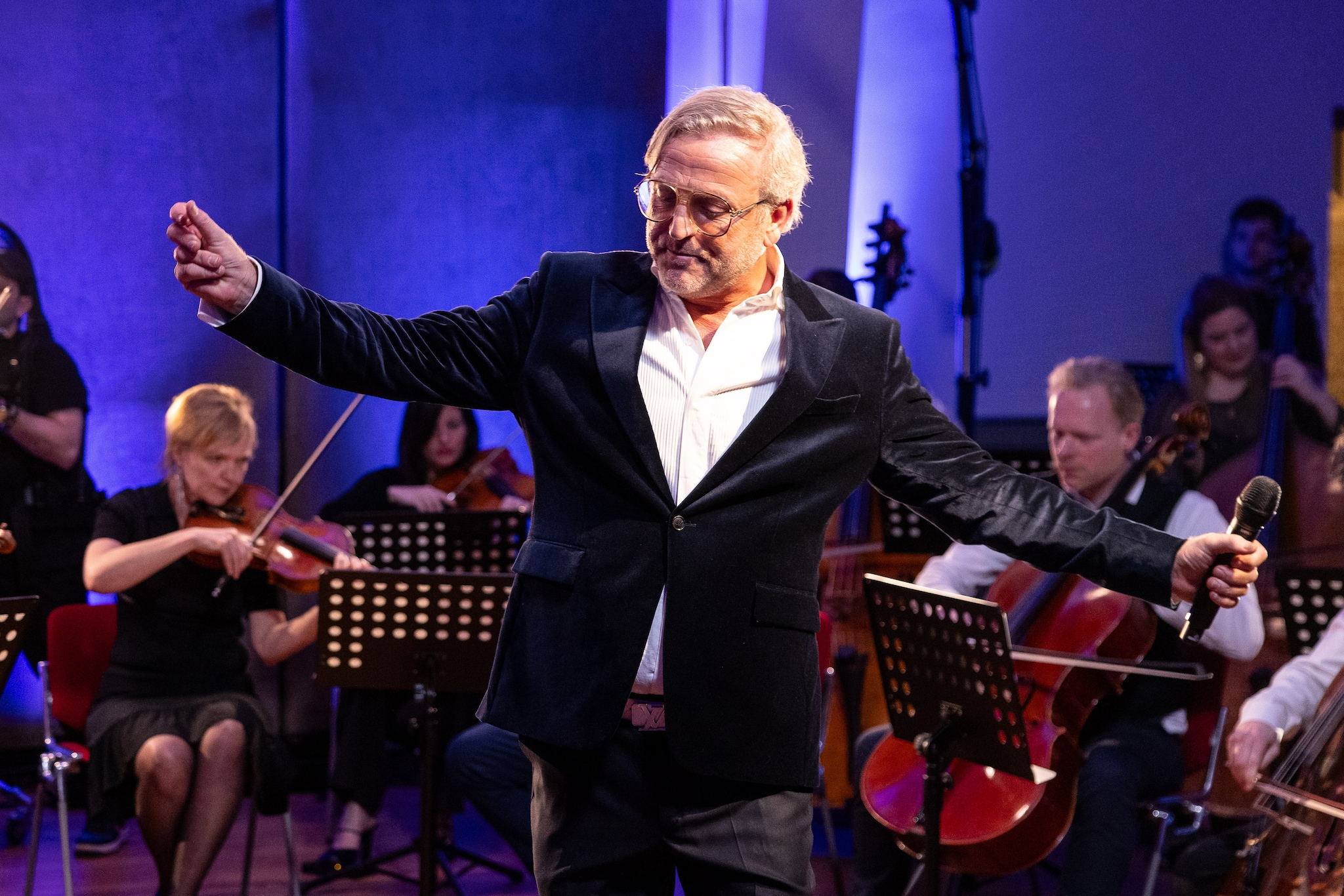 Gordon keert na kritiek terug naar oorspronkelijk kapsel: 'Niet lullen ...