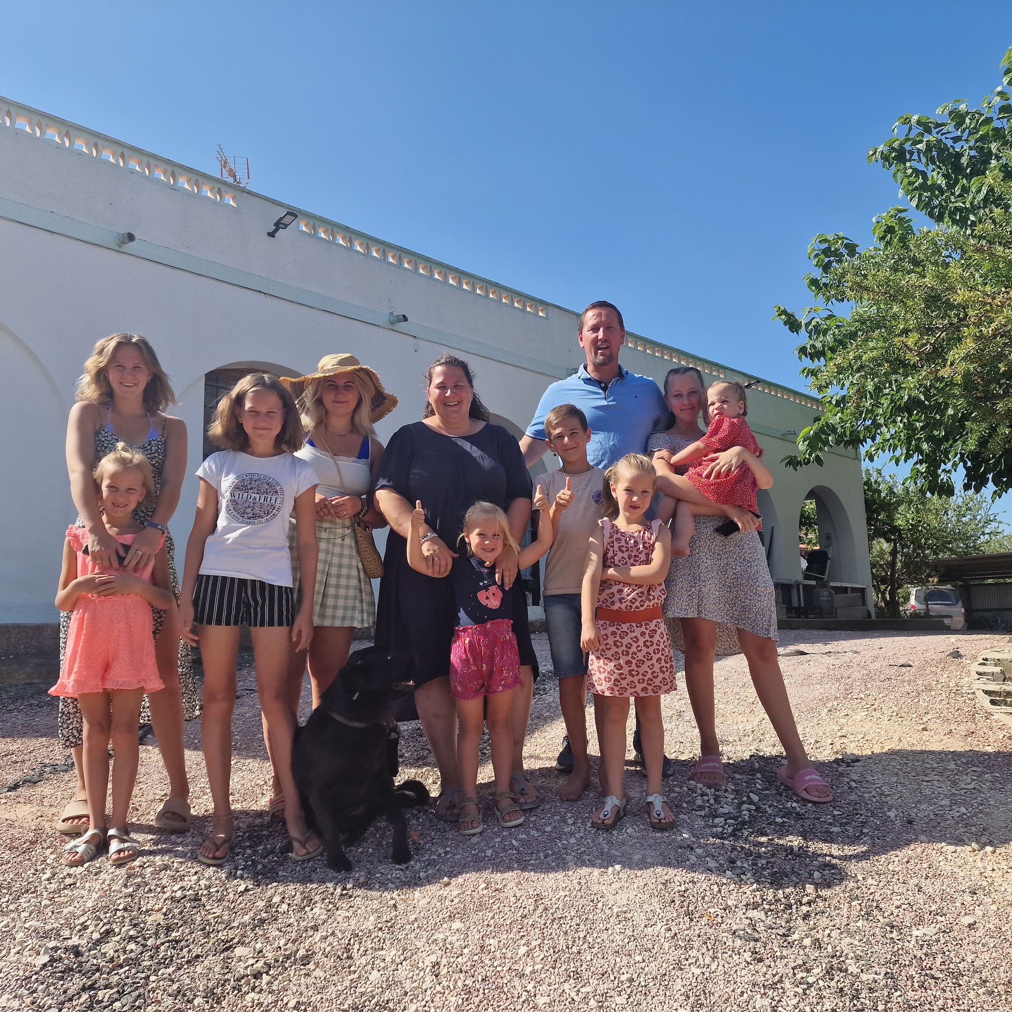 Wie is de partner van Loretta Schrijver?