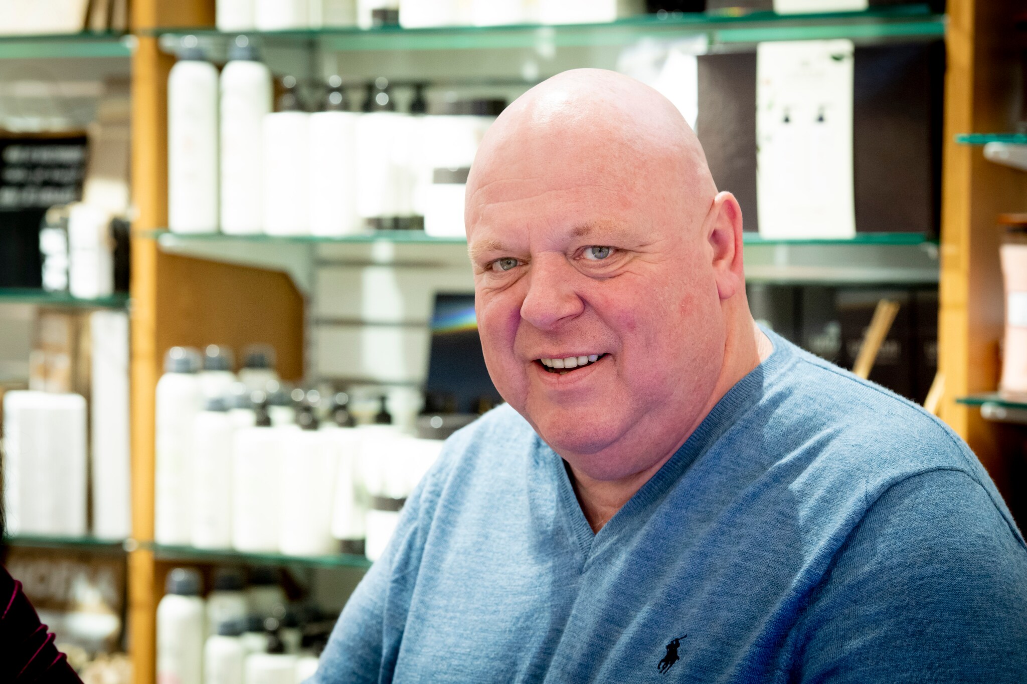 Vriendin Wendy van Hout zet Peter Gillis in het zonnetje op zijn verjaardag