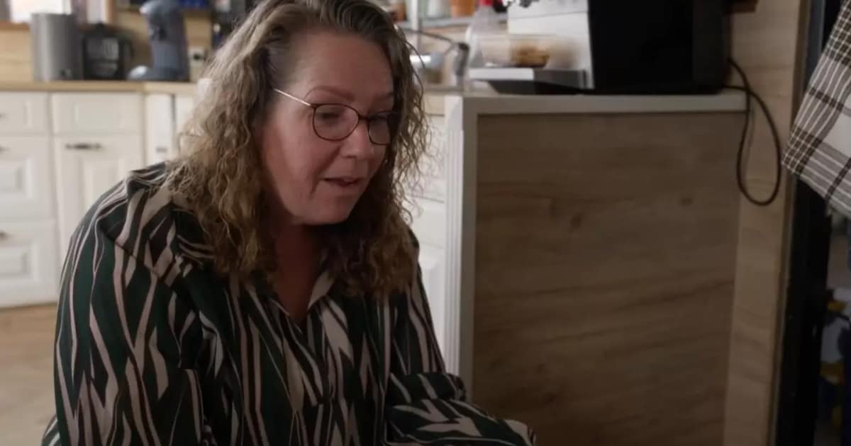 Urk!-Jannie in tranen door grote verrassing: ‘Wat een rotmokkel ben je’