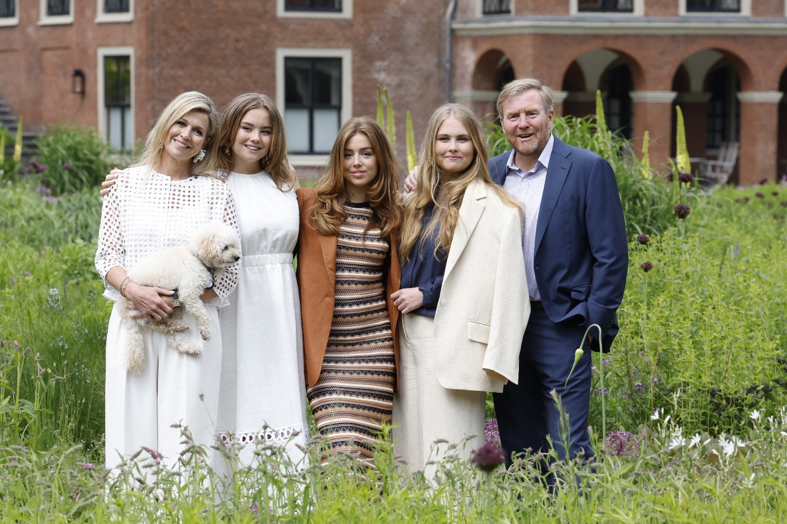 Dochters van koning dragen bij aan zijn klimaatbewustzijn