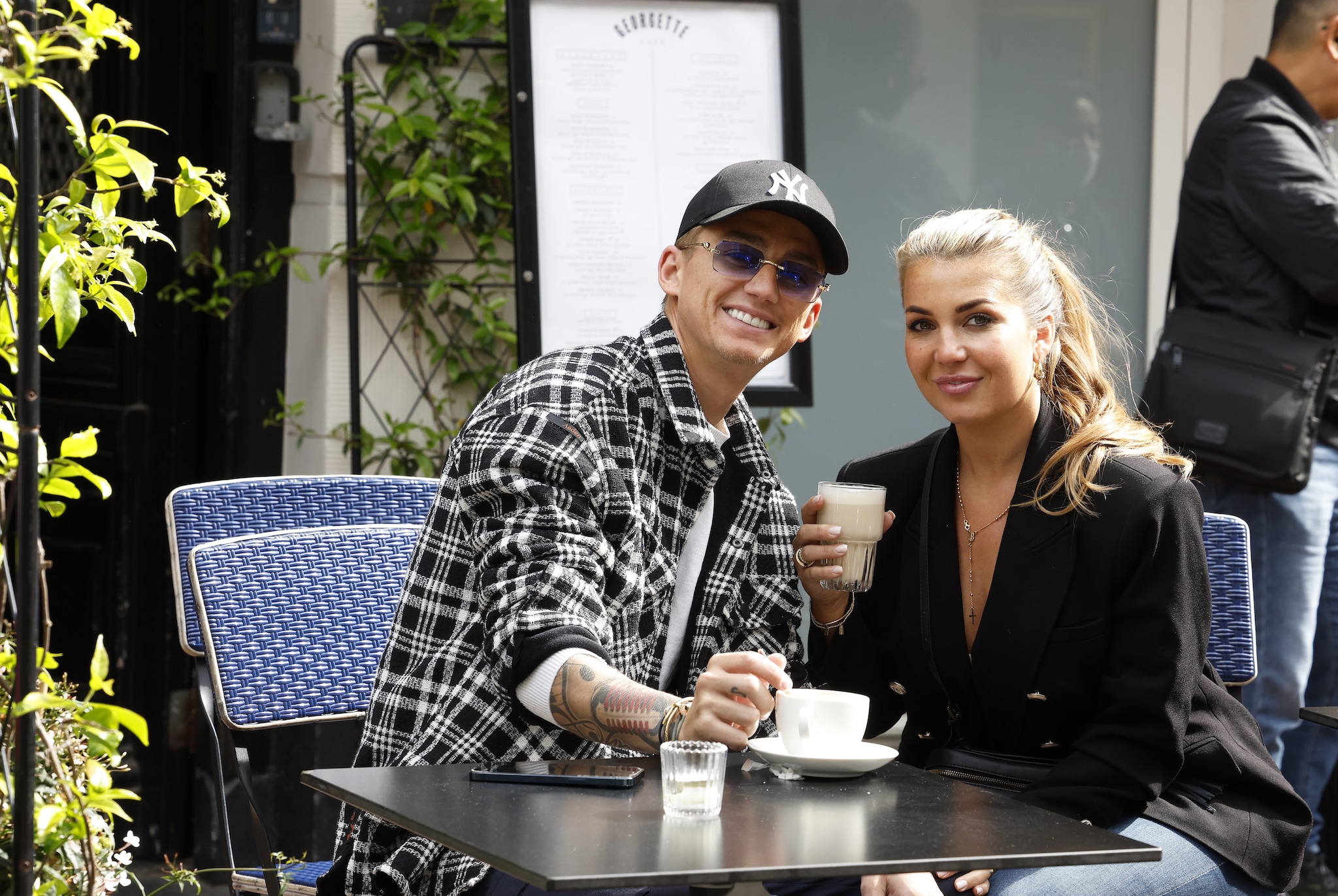 Mart Hoogkamer en Jennifer van Ooijen onthullen opvoedplannen voor ...