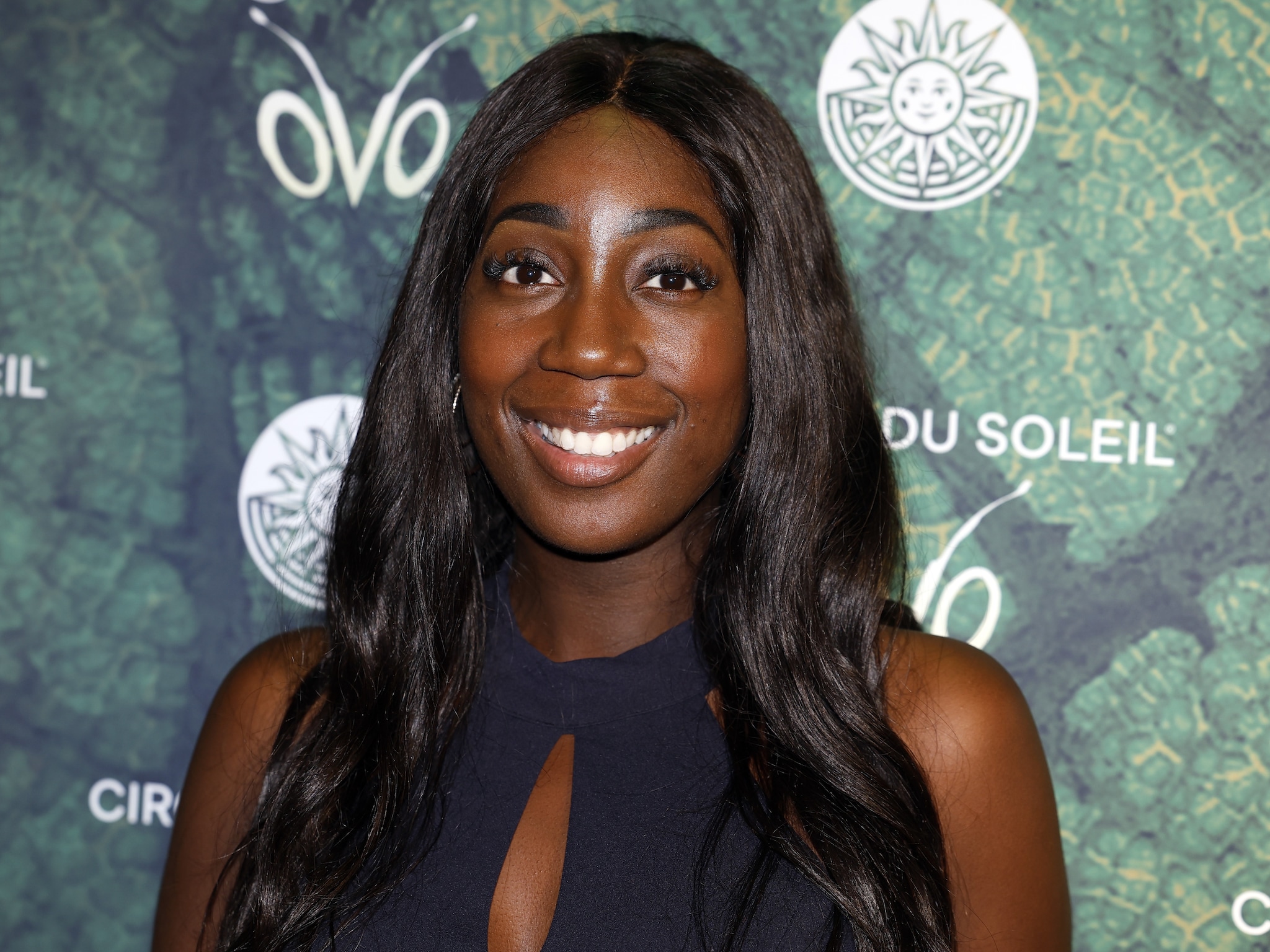 Hoe denkt André Hazes over een terugkeer van zus Roxeanne bij de Hazes ...