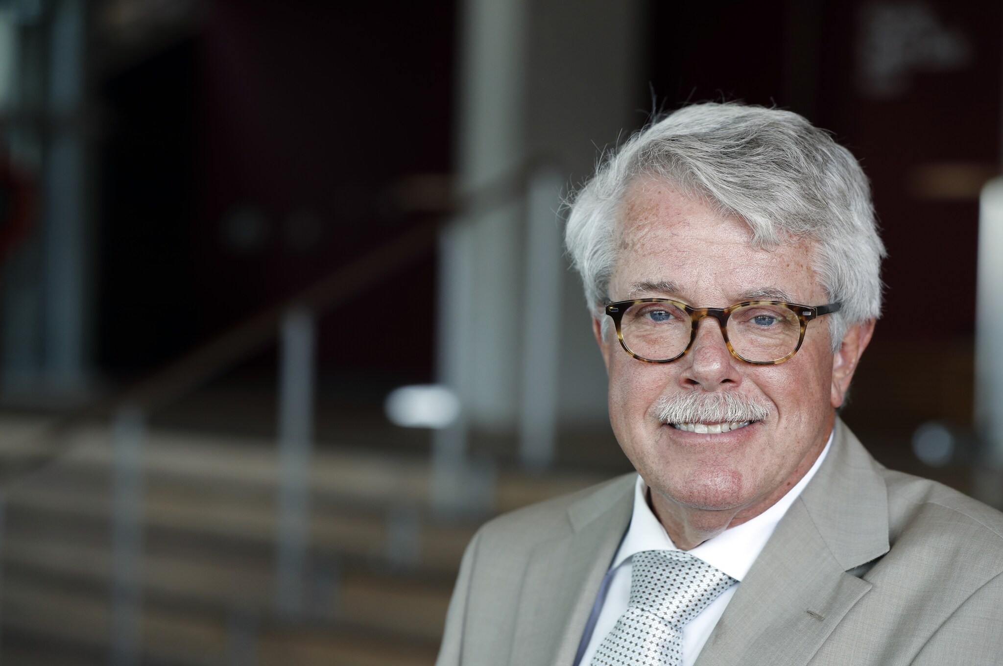 Talpa geeft gehoor aan ophef: meerdere afleveringen ‘Mr. Frank Visser Doet Uitspraak’ offline ...