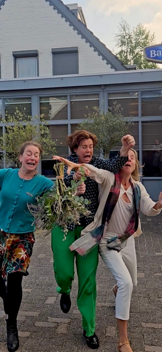 Bruidsboeket in de hand: Adrienne uit Winter vol Liefde blijft hopen op ...