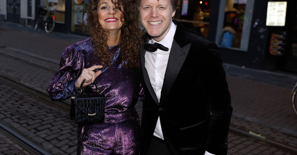 Lex Uiting en partner verwelkomen zoon