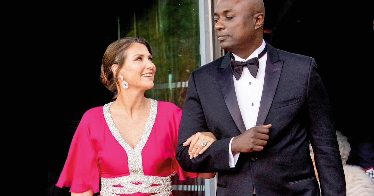 Legt prinses Märtha Louise met haar omstreden echtgenoot opnieuw een ...