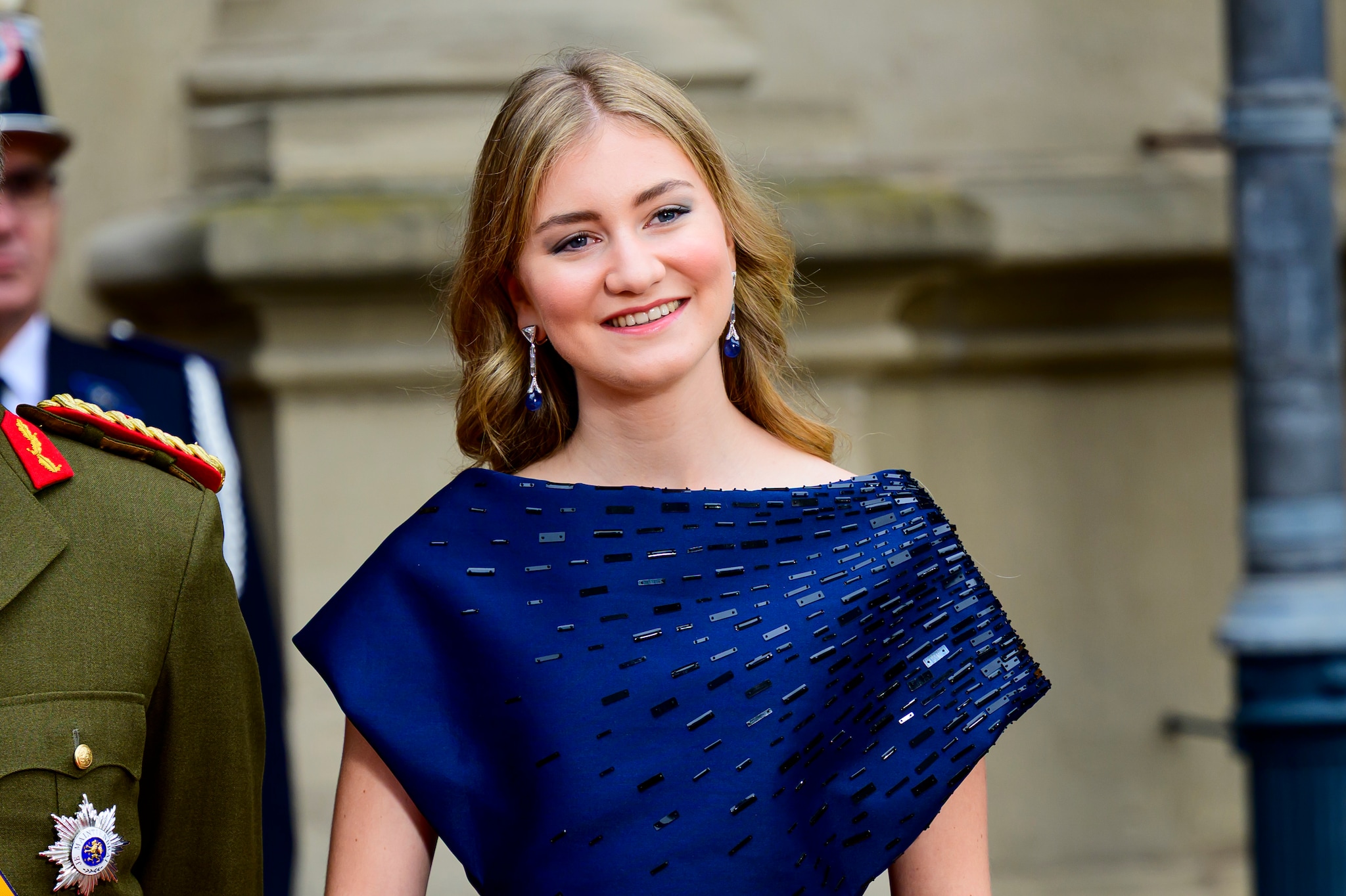 Prinses Elisabeth van België viert 24e verjaardag en het paleis deelt ...