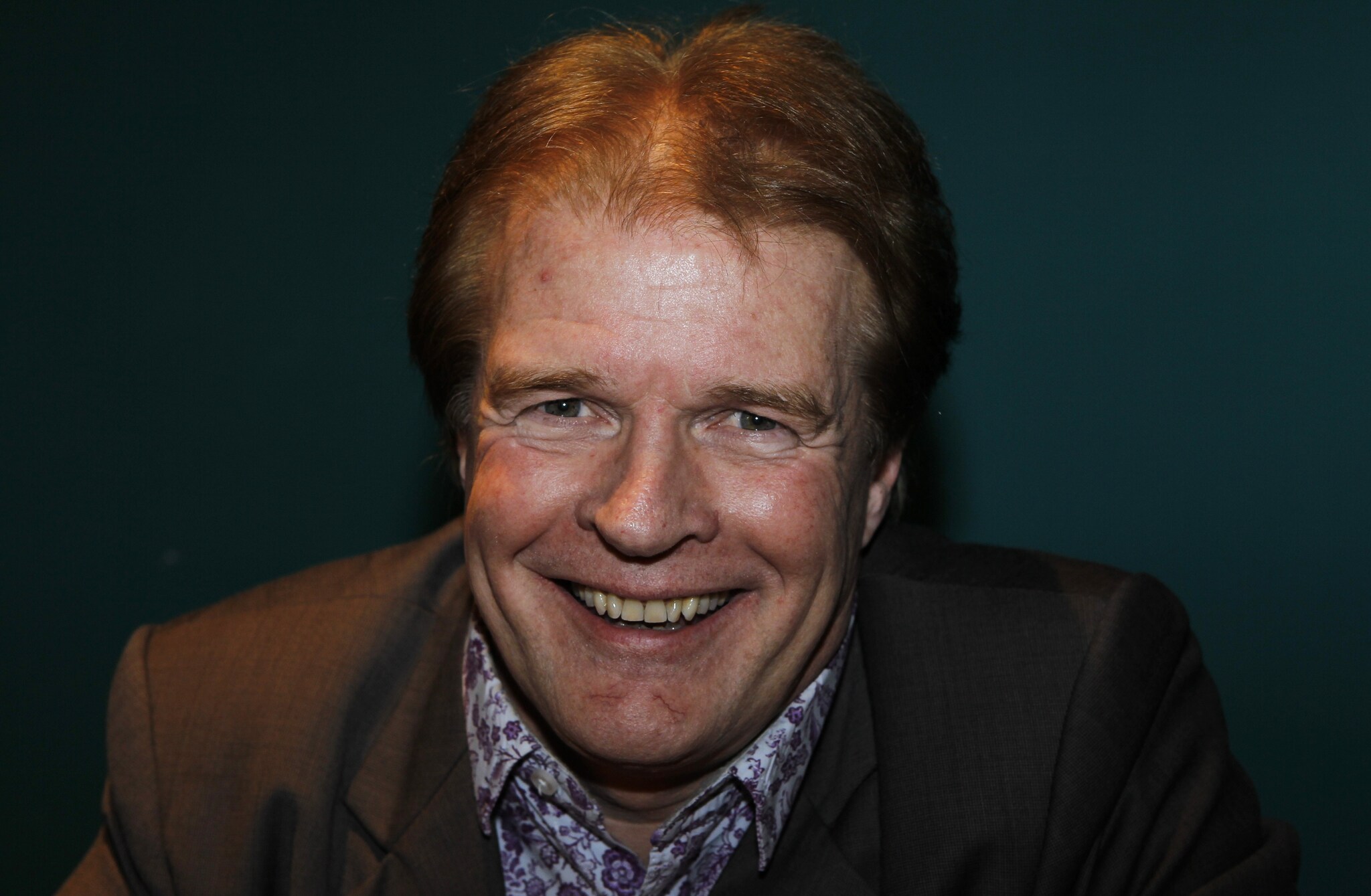 Van kindervriend tot showmaster: Peter Jan Rens door de jaren heen