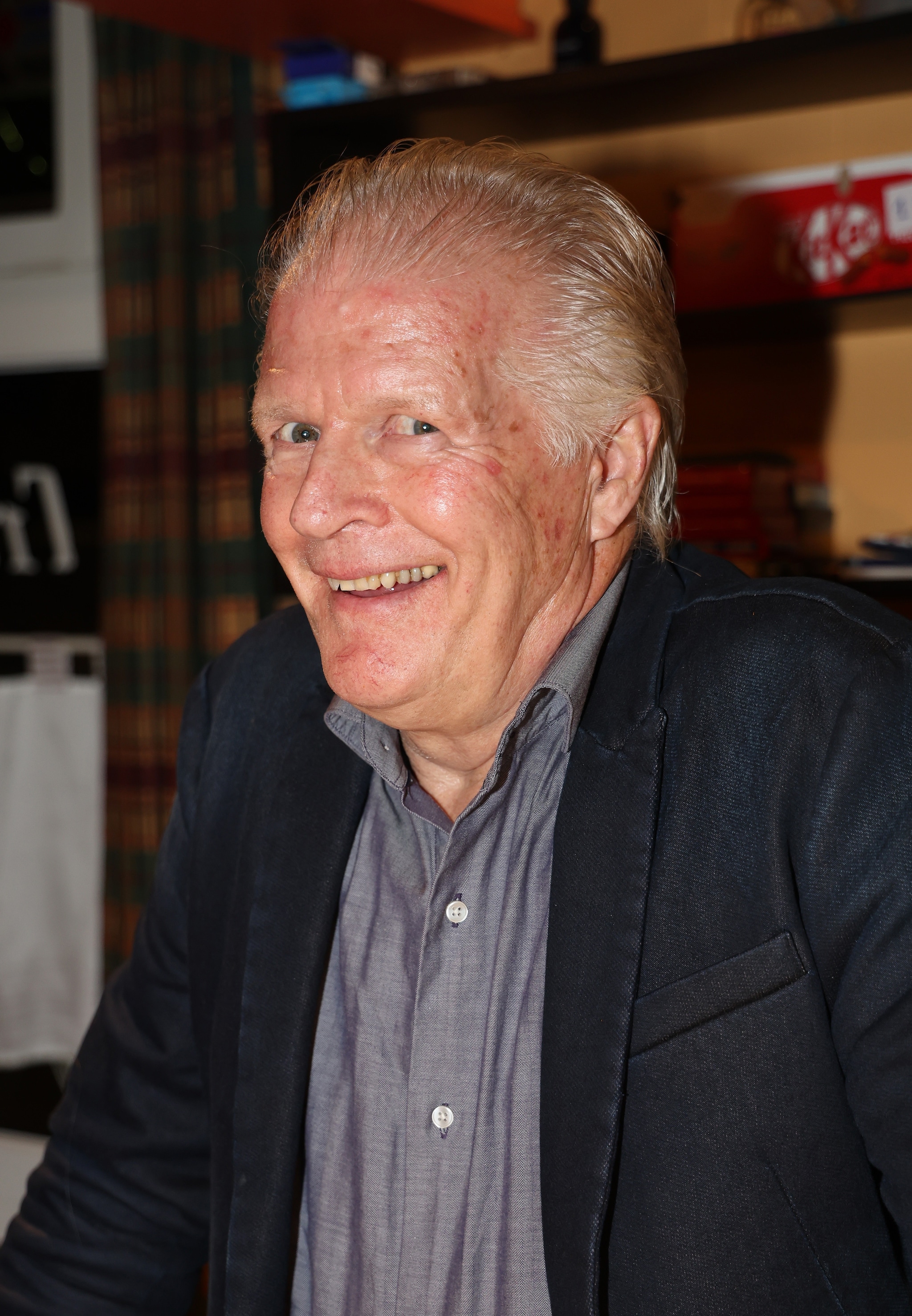 Van kindervriend tot showmaster: Peter Jan Rens door de jaren heen