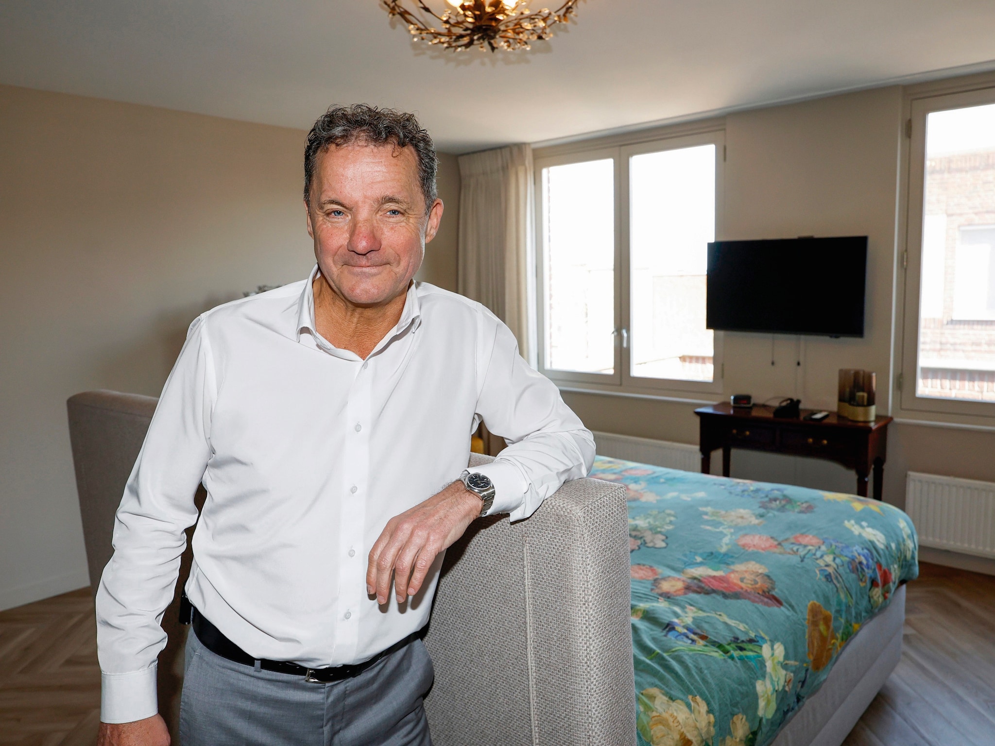 Emotioneel moment voor Frans Bauer en John de Bever