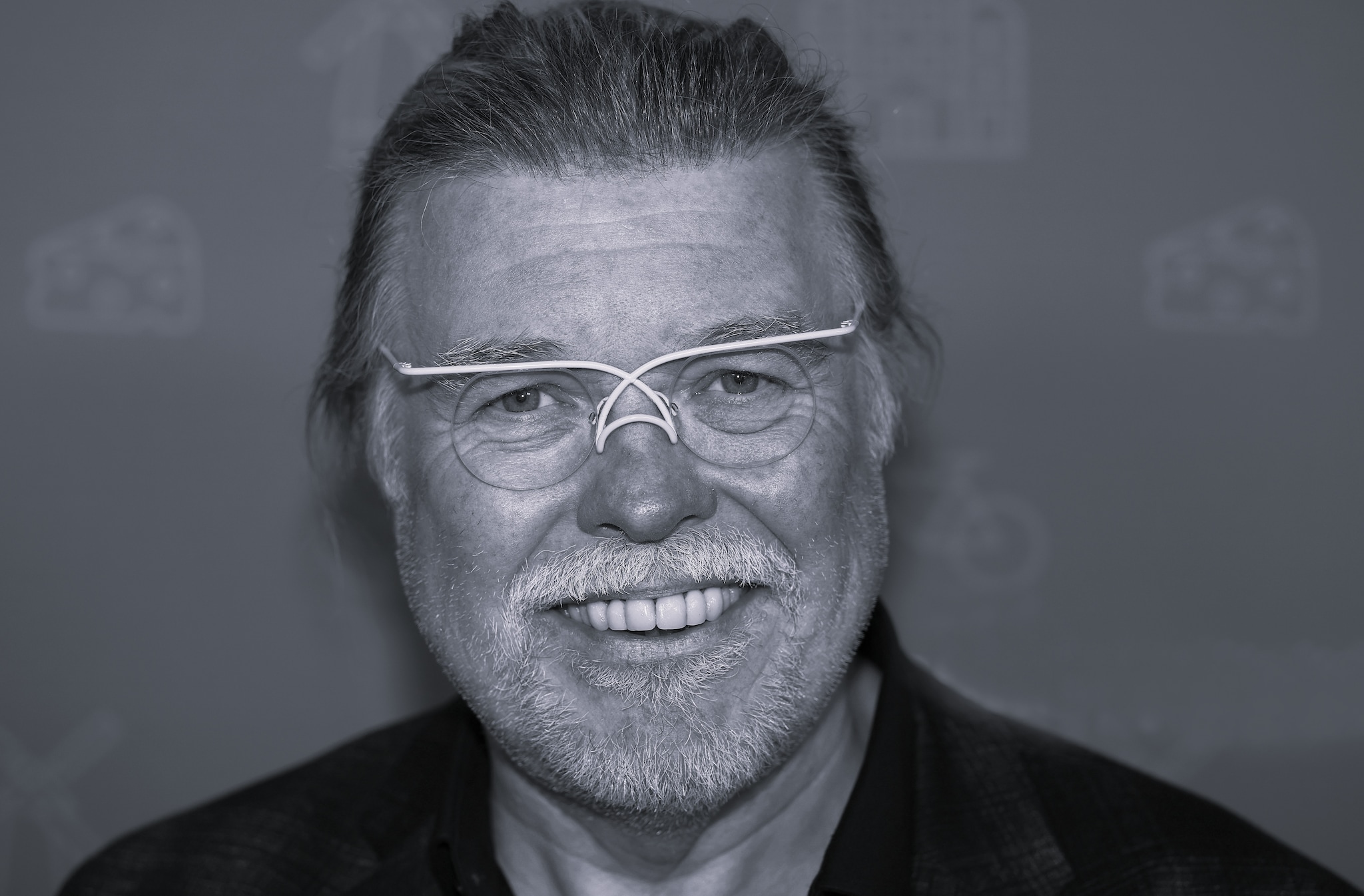 Volkszanger René Karst (59) plotseling overleden