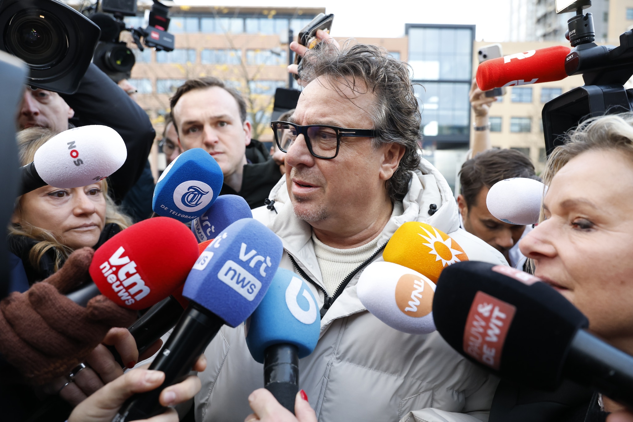 Dit is wat Marco Borsato zegt bij zijn aankomst bij de rechtbank