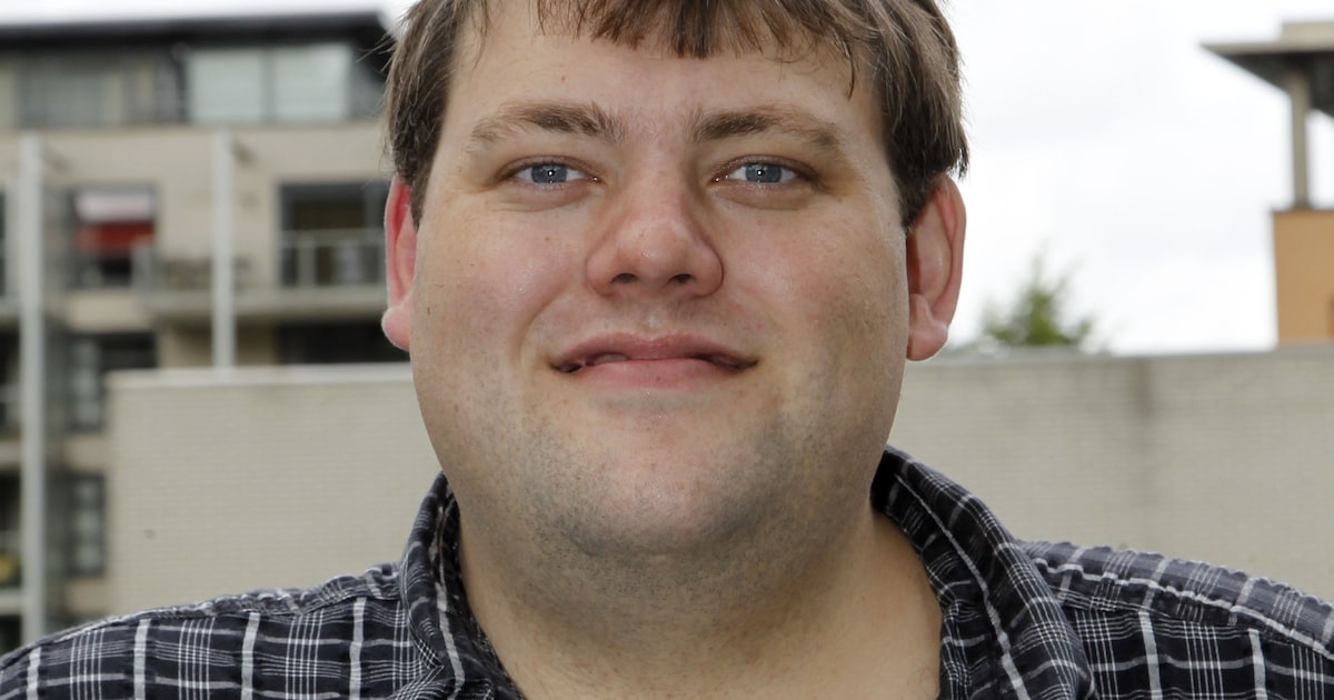 Complete metamorfose: Terror Jaap volledig onherkenbaar in eerste beelden van nieuw Videoland ...