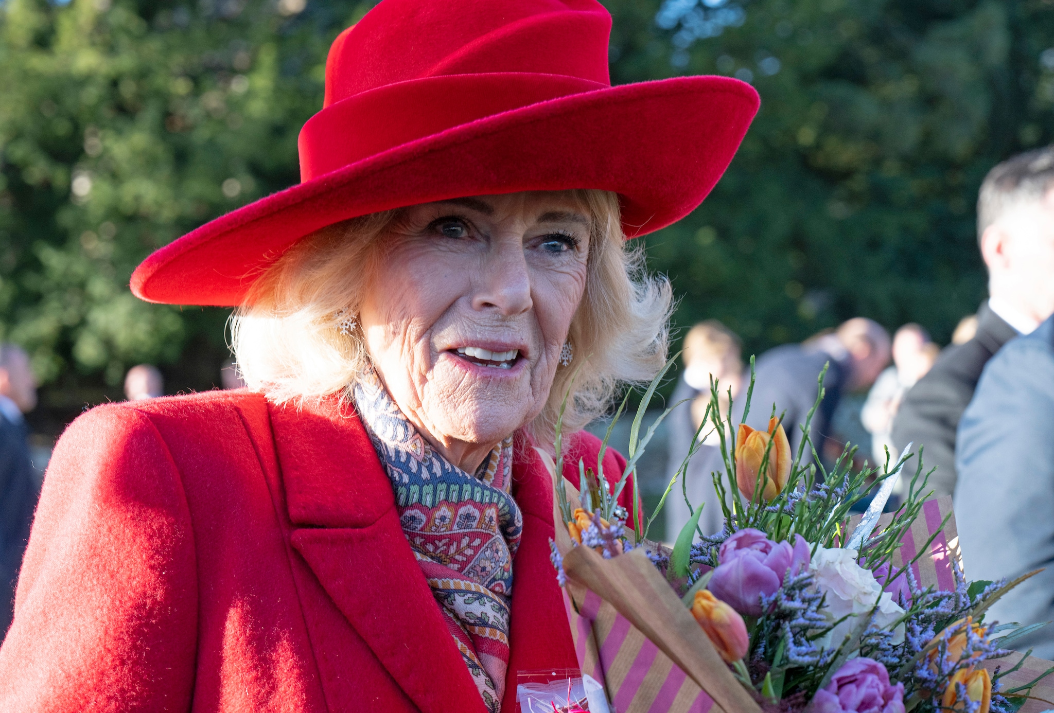 Koningin Camilla vertelt zelf over traumatische treinervaring uit haar ...